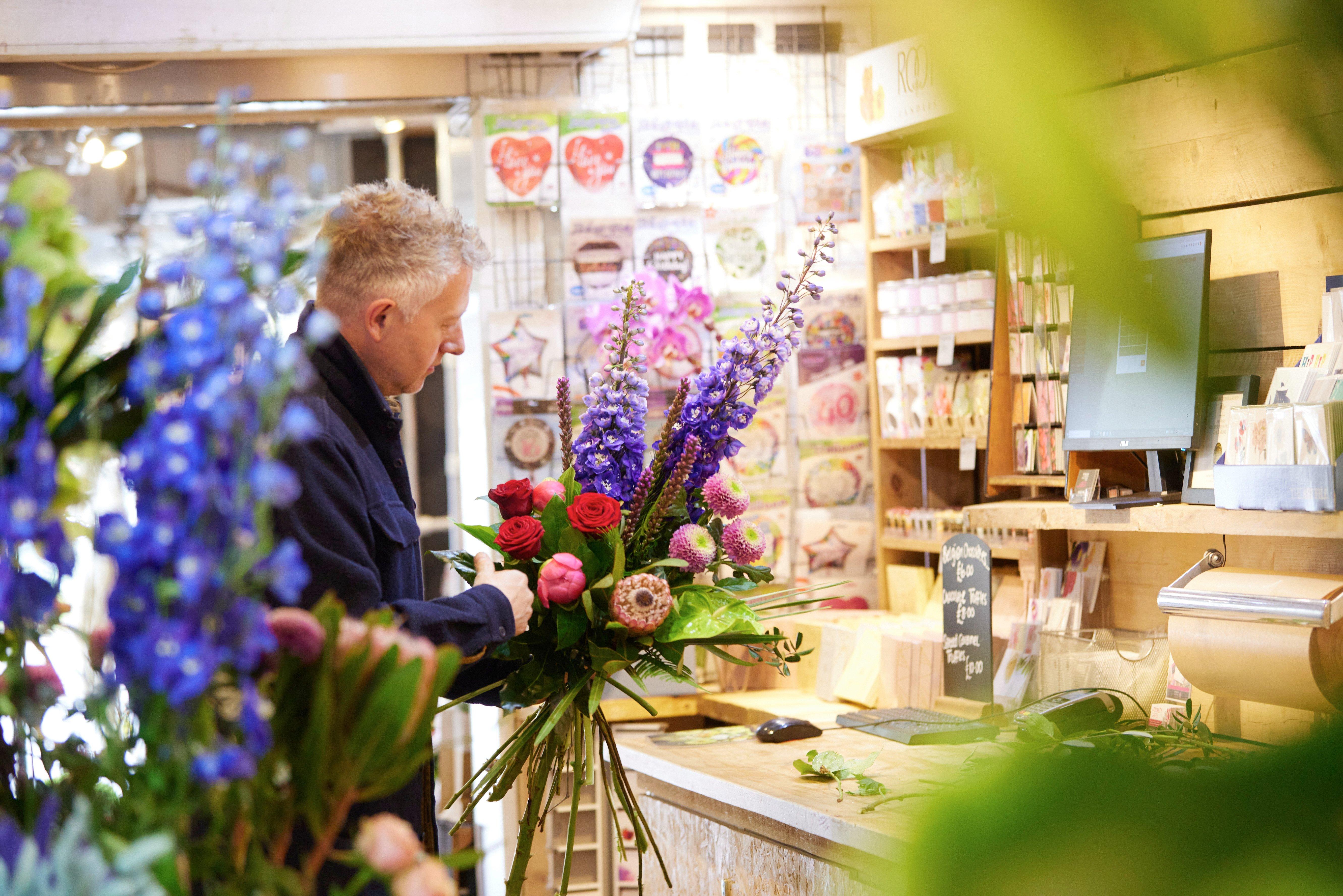 Interflora | Flower Delivery | Order Flowers Online