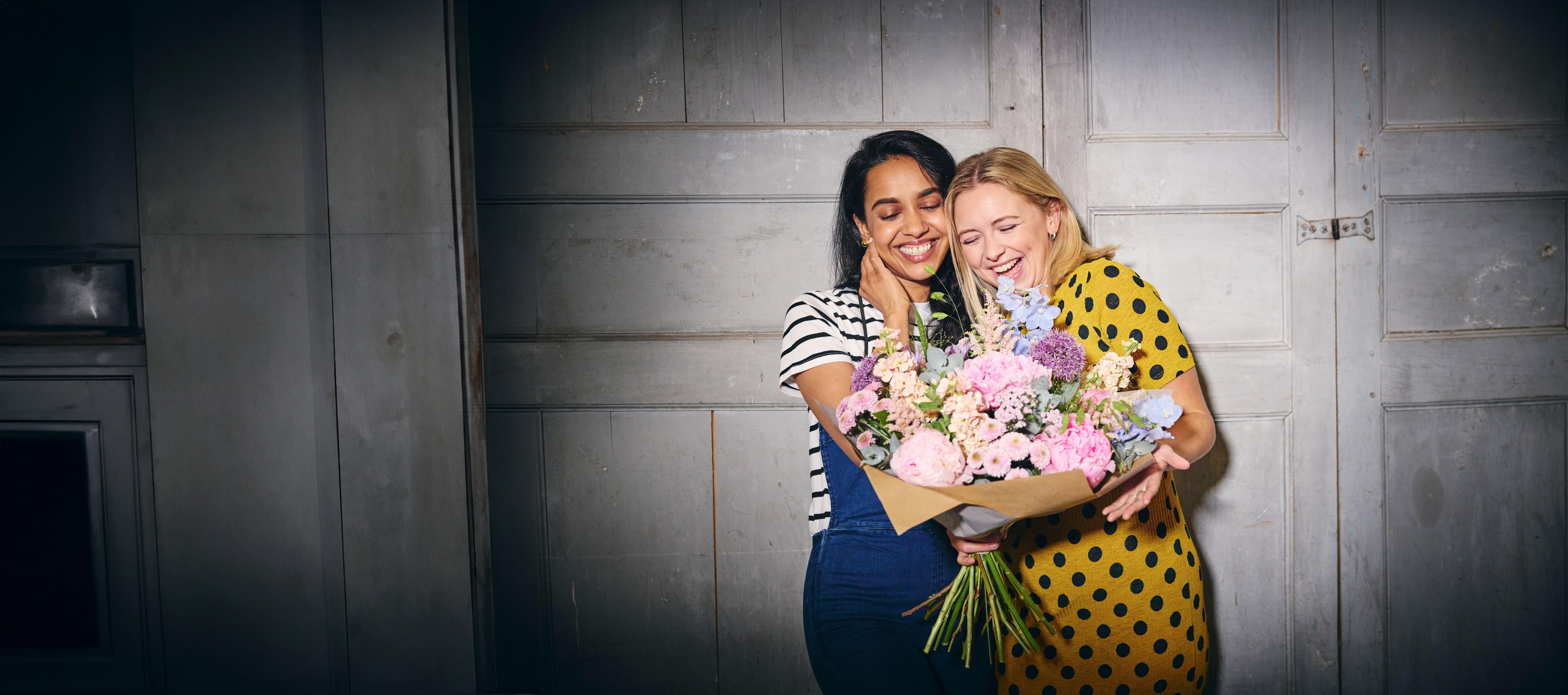 Interflora | Flower Delivery | Order Flowers Online